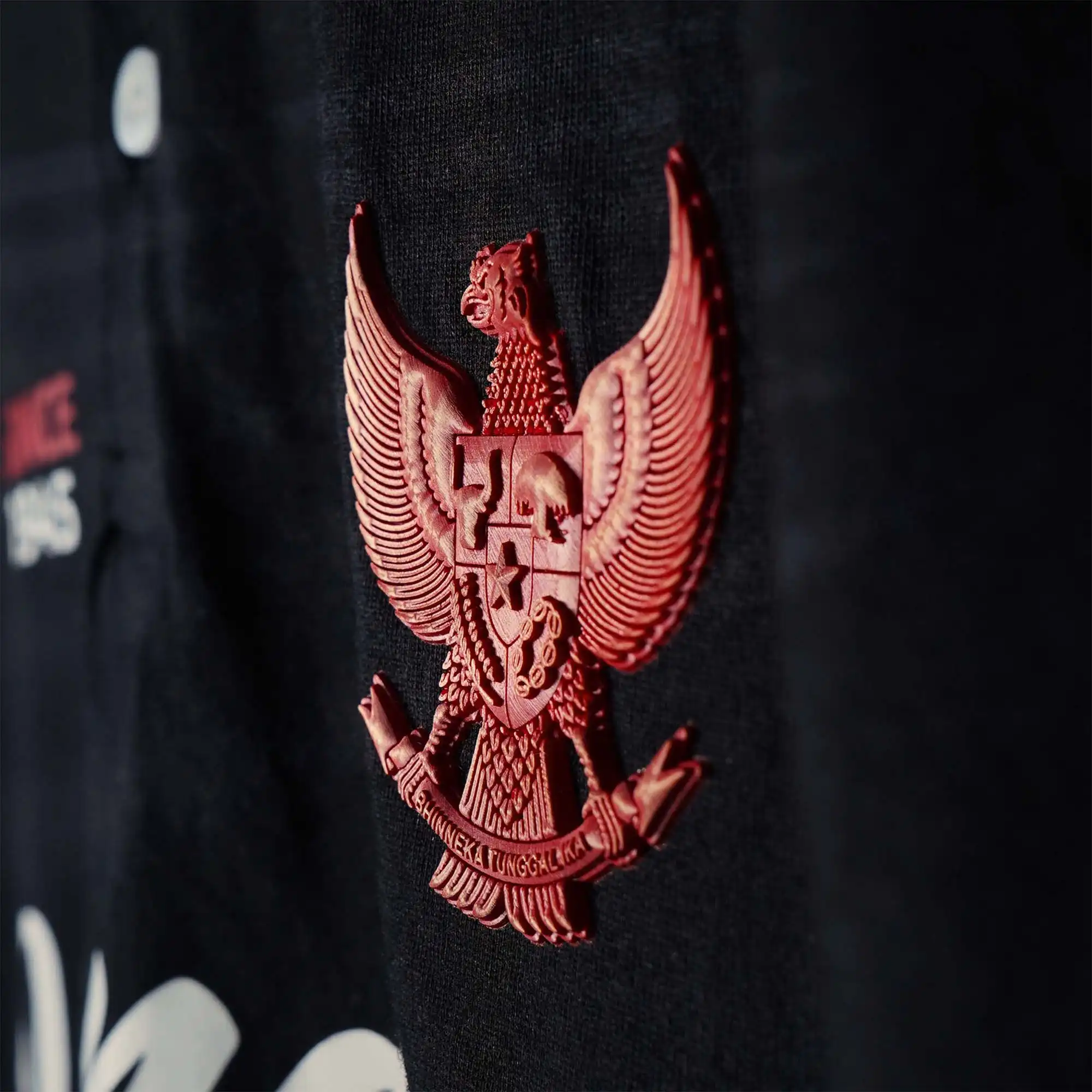 Polo Garuda 3D Black – Aloomni